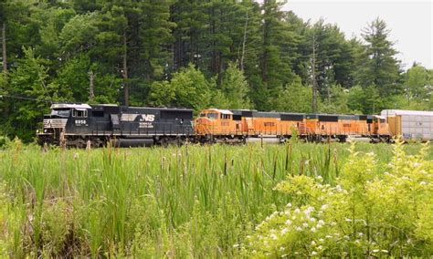 Switching Autoracks With Wfrx Units At Wagon Wheel Ayer