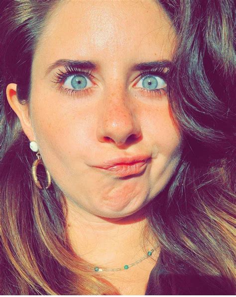 I Miss Summer And Freckles Scrolller