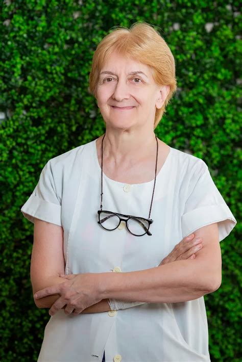 Д р Ирена Иванова Медицински център Медикеар плюс