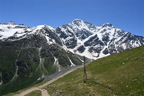 Хватило и 5 минут - подробности подъёма на Эльбрус (II) | Мr.Teacher | Дзен
