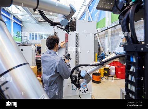 use of flexible robotics in industrial manufacturing processes mobile