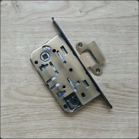 Замок врізний міжкімнатний Sofia Wc бронза ціна 264 грн