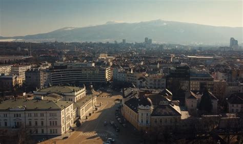 На живо от Народното събрание клетвата на кабинета „Главчев 2“ Българска национална телевизия