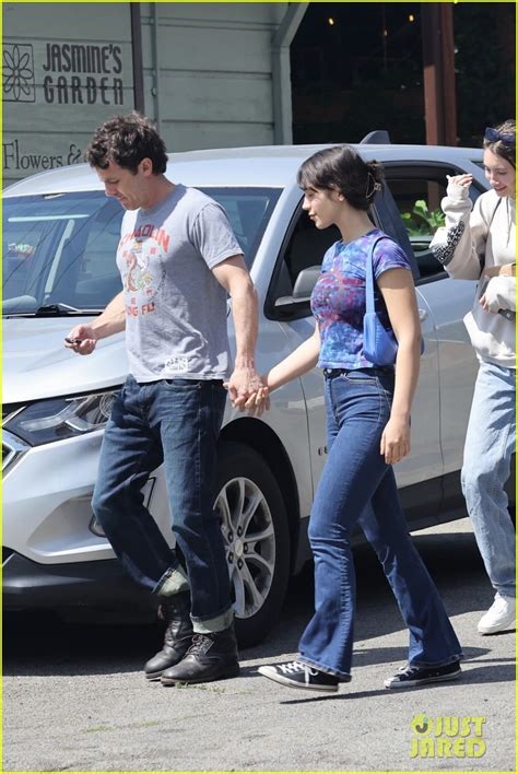 Casey Affleck Kicks Off The Week At Lunch With Girlfriend Caylee Cowan