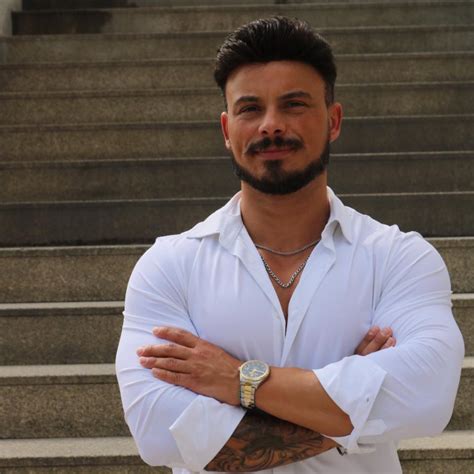 Pedro Pinto On Reels