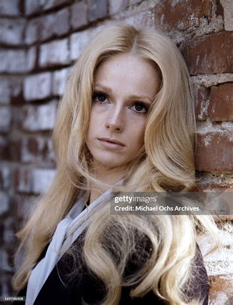 Actress Sondra Locke Poses For A Portrait In Circa 1969 News Photo Getty Images