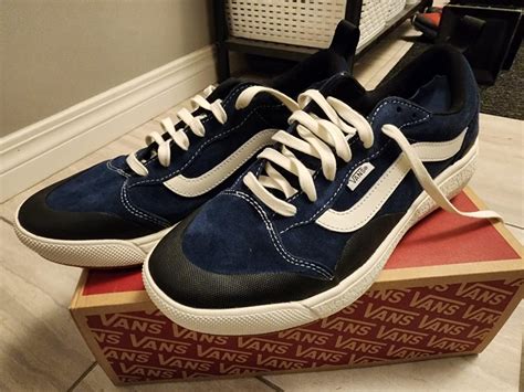 New Vans Day Rvans