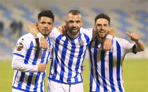 Sondazhi Për Futbollistin E Shekullit Të Tiranës Elton Cale Voton Një