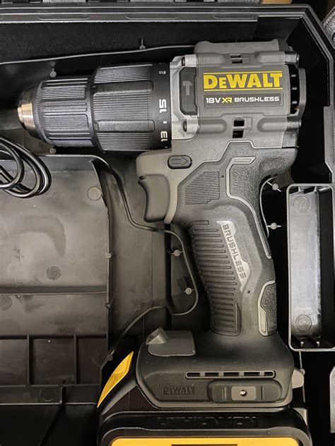 Dewalt Dcd1007h2t Gb 18v Xr Brushless Combi Drill 2x 50ah Powerstack