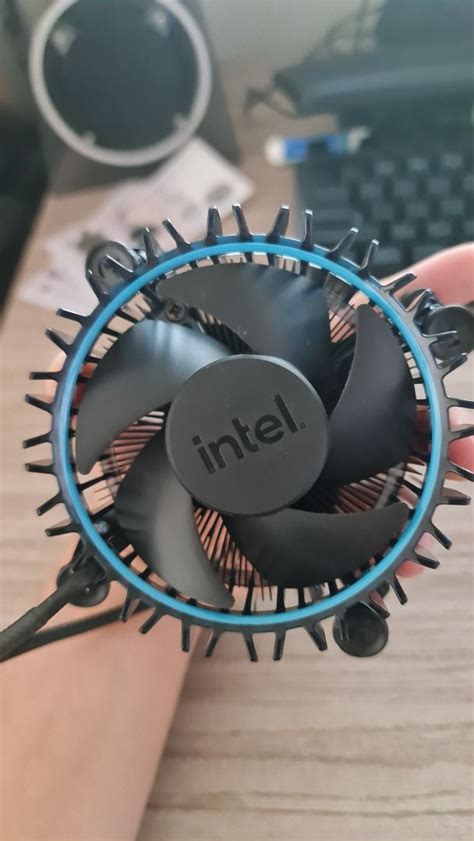 Intel I5 12400f Cpu Fan Cpu Cooler Computers And Tech Parts