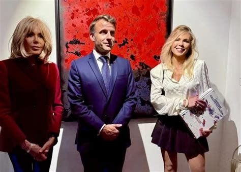 LÉlysée A T Il Réellement Acheté Un Tableau De La Fille De Brigitte