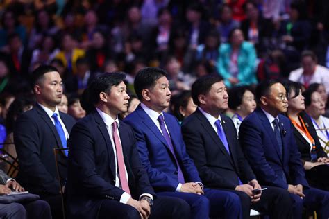 Сувилагчдын нийгмийн асуудал сувилахуйн тусламж үйлчилгээг сайжруулахын төлөө бүх талын