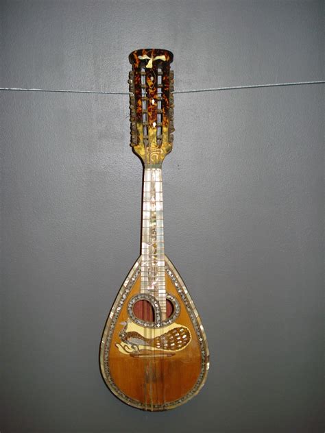 Bonhams A Twelve String Mandolin 1