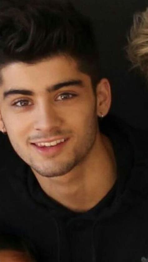 Pin By Zanaya On Zayn Malik Zayn Malik Pics Zayn Malik Photos One