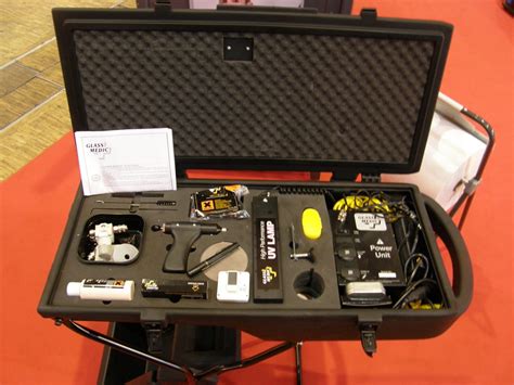 Best Of Belron Paris 2010 Weltbester Belron Monteur Benoît Decker Aus Belgien Magazin