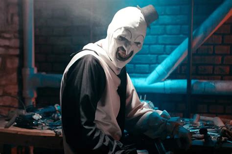 Terrifier 2 All About The Clown Horror Movie Thats Causing People To