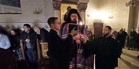 Свеноћно бденије и света Литургија у храму Светог Симеона Мироточивог на Новом Београду Српска