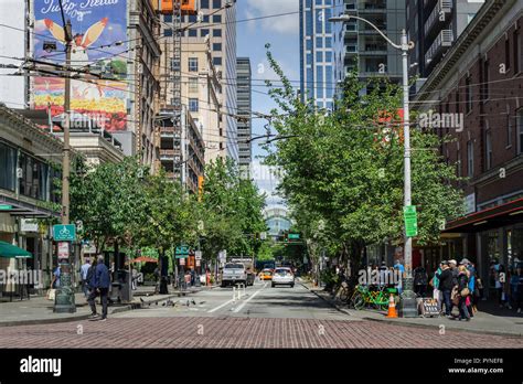 Seattle Stree Scene Wallpaper