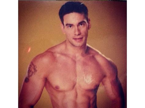 At 49 Sexy Actor Carlos Morales Is Going To Be A Dad Gma Entertainment