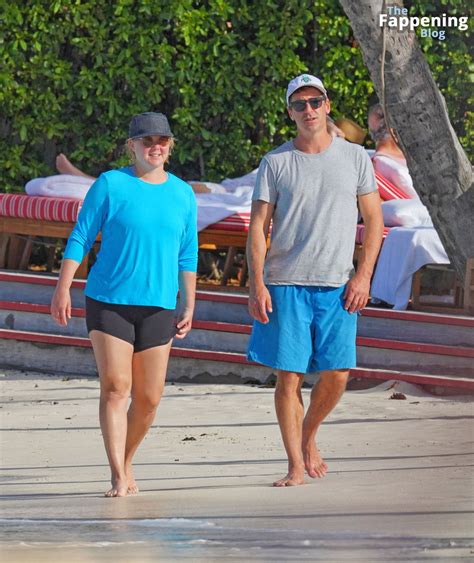 Amy Schumer And Chris Fischer Have Fun At The Beach In St Barts 72