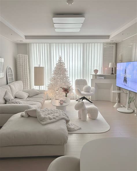 알콩이네👒 L 홈스타일링 L 소품인테리어 L 홈카페 제품제공 L 새로운 아이템 찾기🔎 알콩홈에 새로 온 아이템이 뭔지 찾아보셔요☺️ 찾으셨나요🔎 식탁이에요🤍 신혼 때