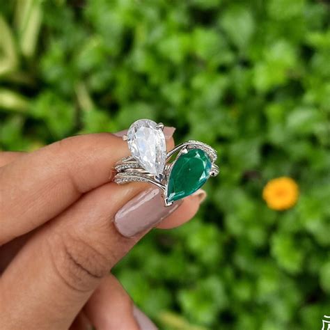 Megan Fox Engagement Ring Thorns Price Meaning Design And So On