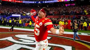 Patrick Mahomes Breaks Chiefs All Time Passing Yards Record