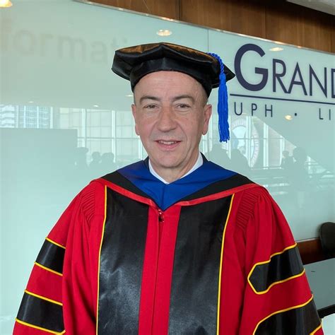 Alumni Uph Universitas Pelita Harapan