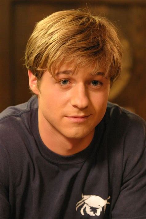 Pin By Hilton Alves On Atwood Benjamin Mckenzie Ben Mckenzie The Oc