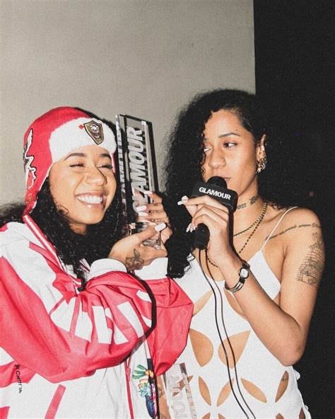 Tasha E Tracie Vencem O Prêmio Geração Glamour Na Categoria Cantoras Revelação Rapgol