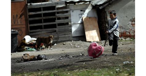 Амнести интернешънъл ЕС не прави достатъчно за прекратяването на дискриминацията срещу ромите