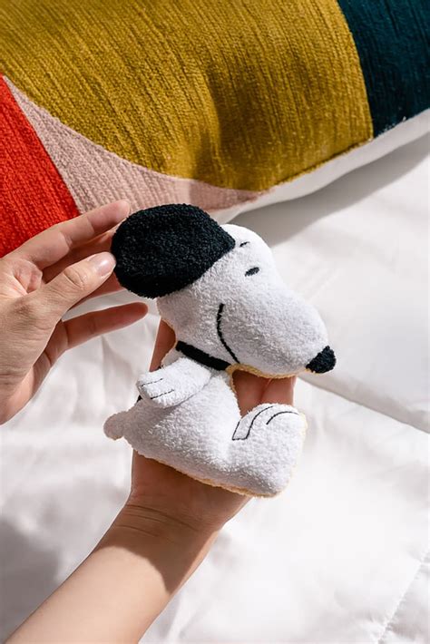Smoko X Snoopy Usb Heated Slippers Release Hypebae