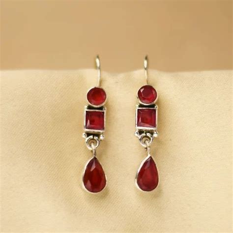 Hydro Ruby Hooks At ₹ 1449 00 Ruby Earring Id 2850564055248