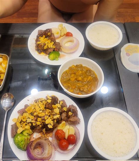 독주 On Twitter 시키지도 않았는데 더운 날씨에 고생하는 주인이 걱정된다며 몸보신 시켜준다고 준비한 울 둘째 새끼의 보신요리 1탄 알몸으로 요리하고 알몸으로