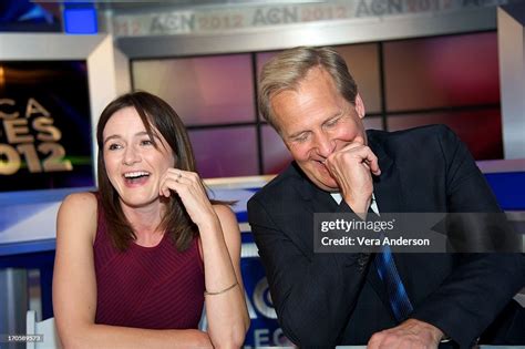 Emily Mortimer And Jeff Daniels At The Newsroom Press Conference At