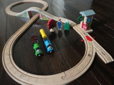 Thomas Tank Engine Wooden Train Set Iyv Stop And Go 409077782