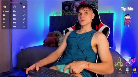 Thom Having Fun Thom Having Fun