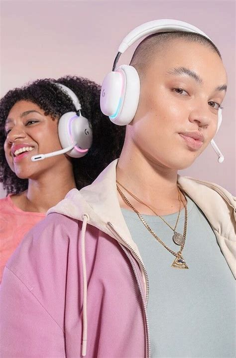 Logitech G Aurora Collection G735 Wireless Gaming Headset Suits Those With Smaller Heads