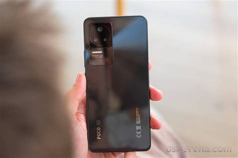 Poco F Review Design Build Handling