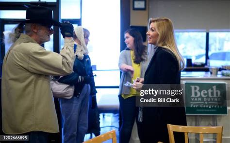 Beth Van Duyne Photos And Premium High Res Pictures Getty Images