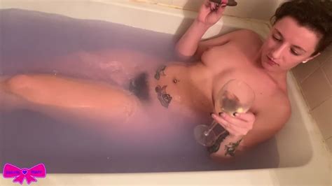 Smoking A Cigar And Ignoring You In The Bath Dakota Marr Fetish