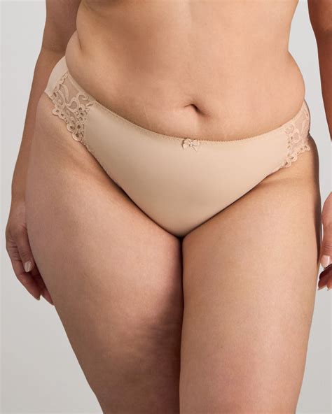 Fayreform Coral Underwire Bra In Latte Bendon Lingerie