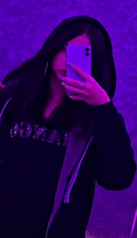 девушка с чёрными волосами Черные волосы Фальшивые девушки Волосы