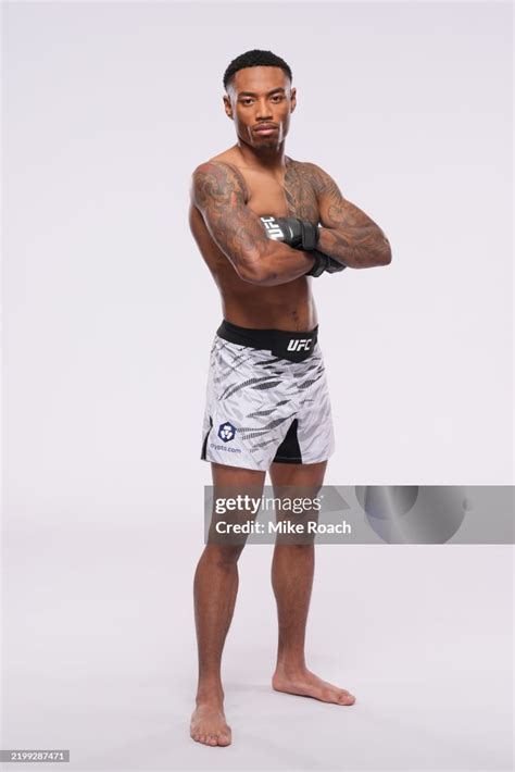 Elijah Smith Poses For A Portrait During A Ufc Photo Session At News