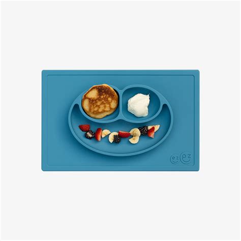 The Happy Mat By Ezpz Self Suctioning Silicone Plate And Placemat