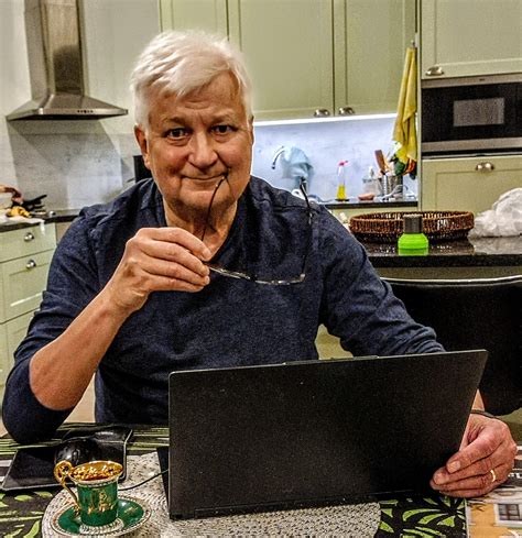 Aku Eronen 71 V Somevaari Kertoo Oman Kokemuksensa Rakkauden