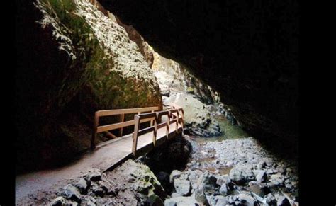 Cave Trails In Washington Boulder Cave