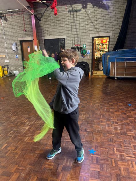 Side By Side Circus Bringing Families Together Through Circus Arts Skylight Circus Arts