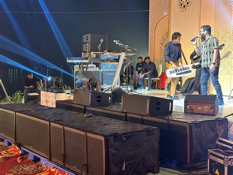 Difference Between Line Array And Column Array Speakers Pink Noise