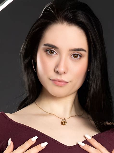 Ofra Gauset Model Age Wiki Bio Photos Career Height Boyfriend